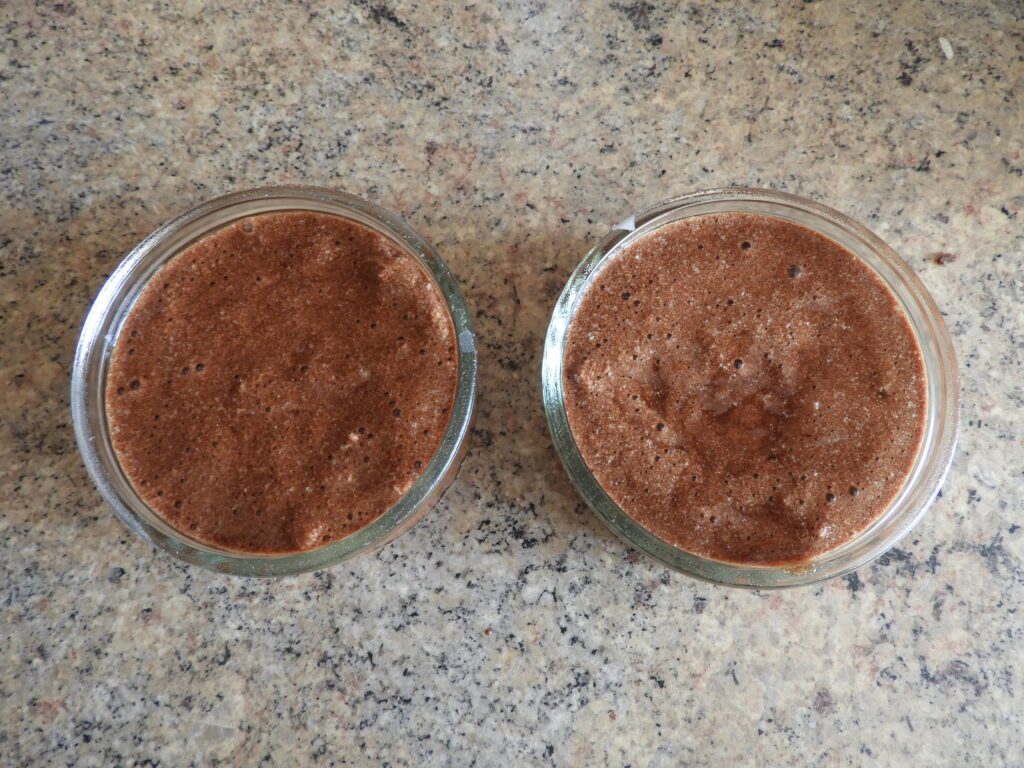 Quick and easy (and tasty!) chocolate mousse - loopyloulaura