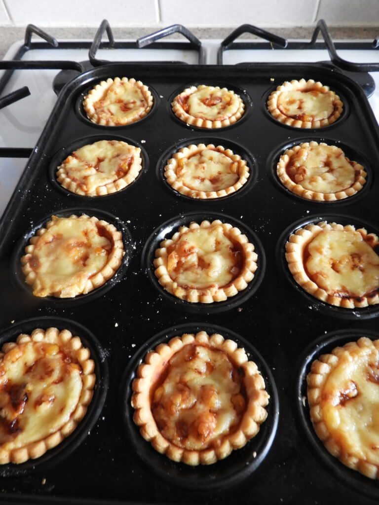Mini pizza tarts - loopyloulaura