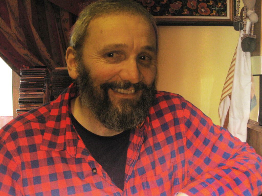 Where She Lies, by Michael Scanlon - loopyloulaura