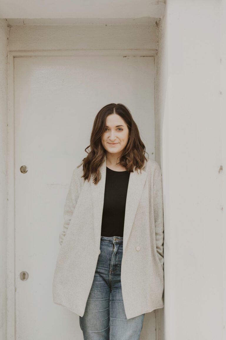 The Spare Bedroom, by Elizabeth Neep - loopyloulaura