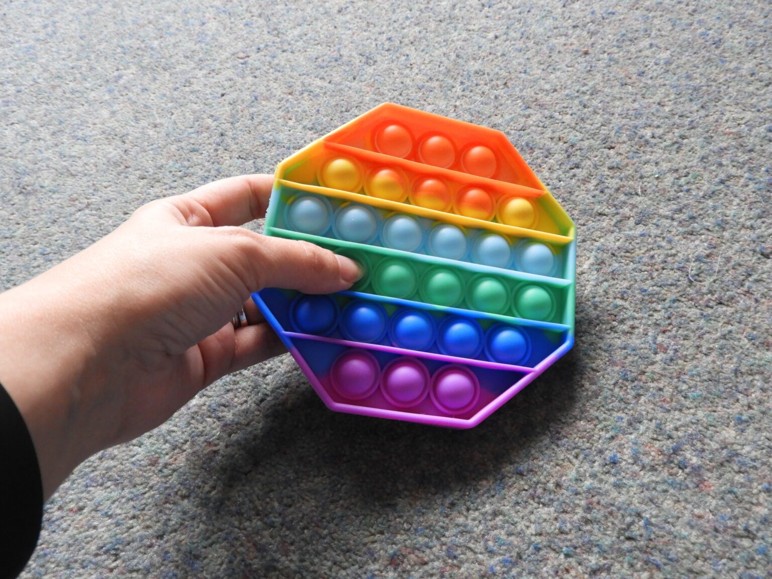 Push Poppers toy review - loopyloulaura