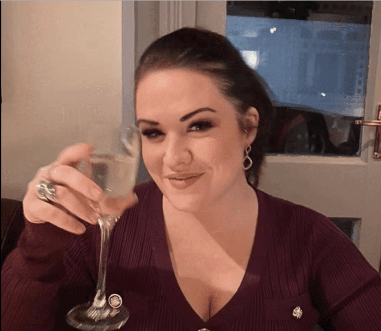 Her Rival, by Emma Tallon - loopyloulaura