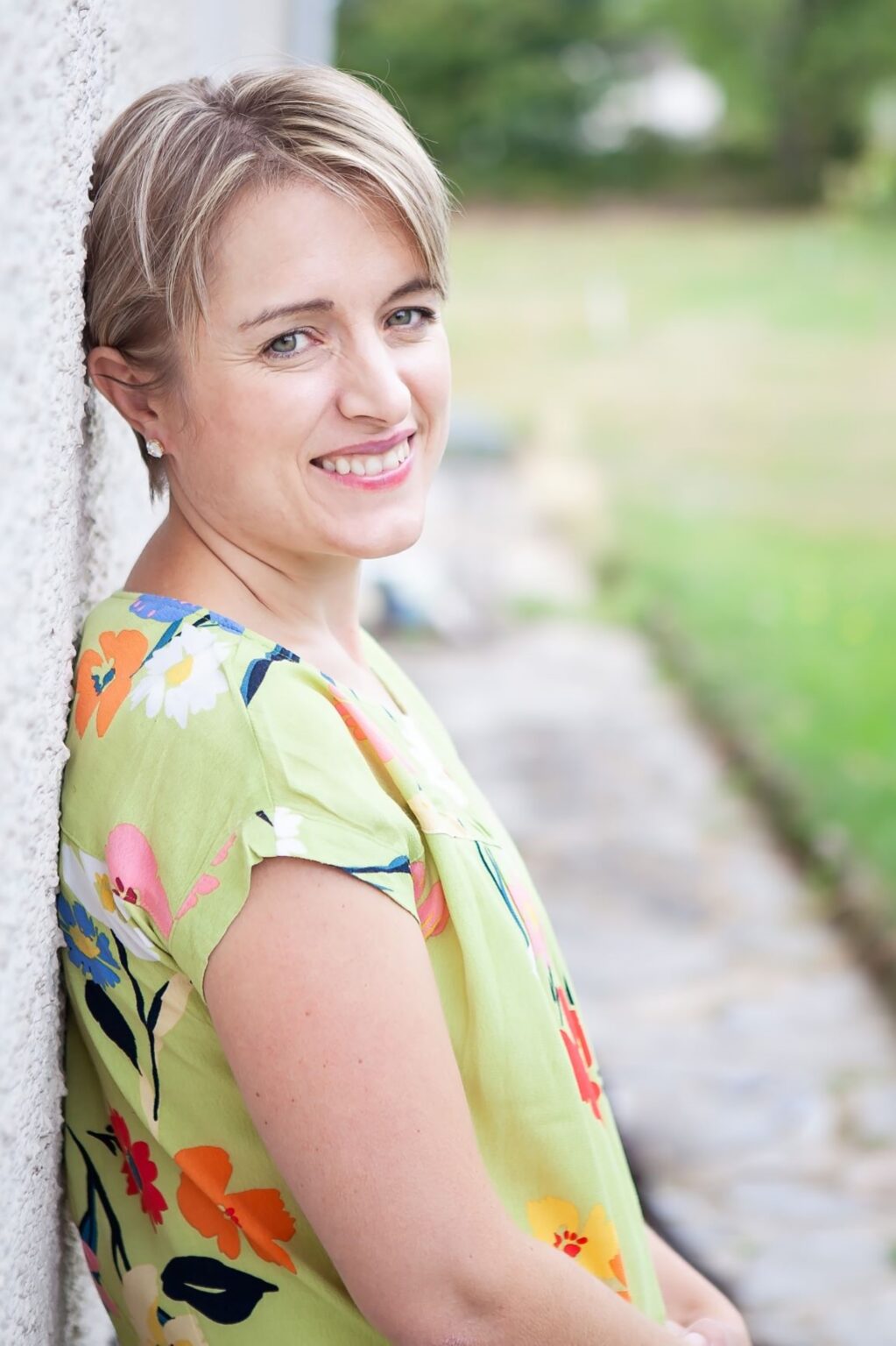 loopyloulaura - My very own website!!! Yikes!